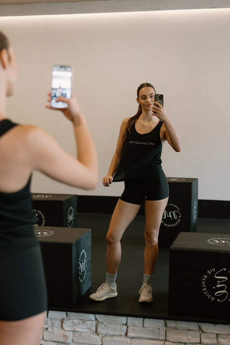 The Studio Tank – Vie Athletics